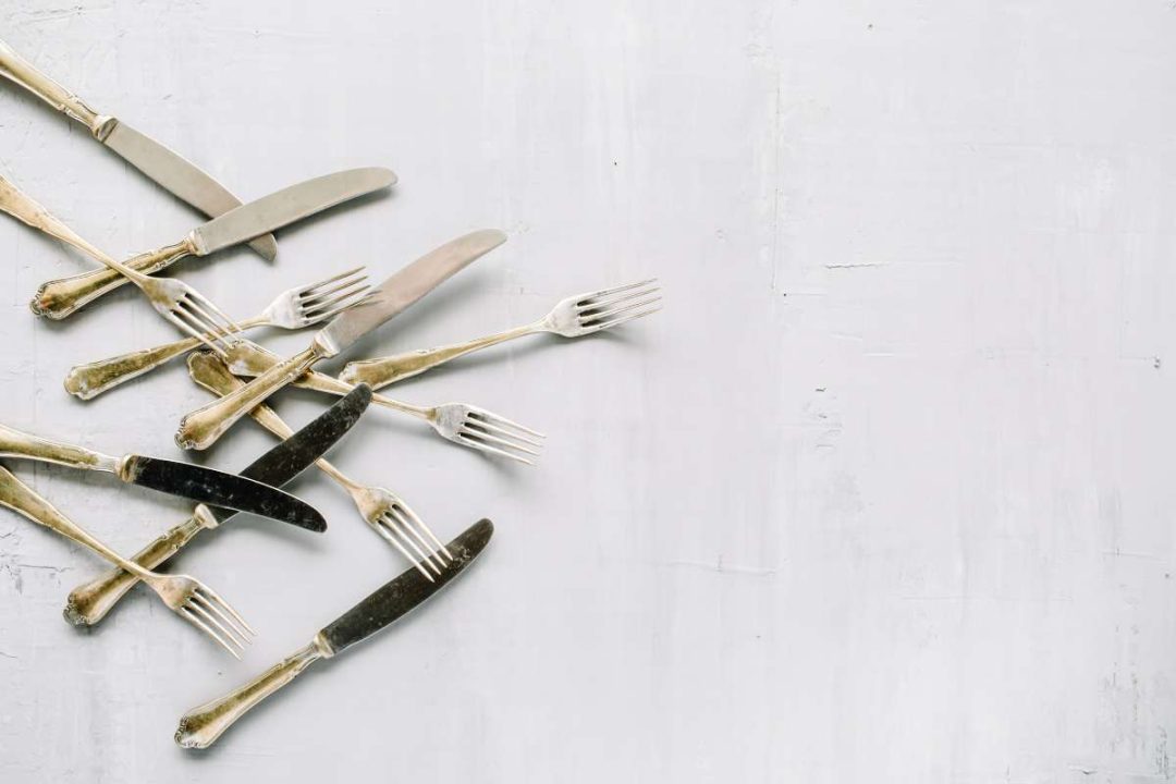 6 méthodes pour ranger vos couverts efficacement dans la cuisine